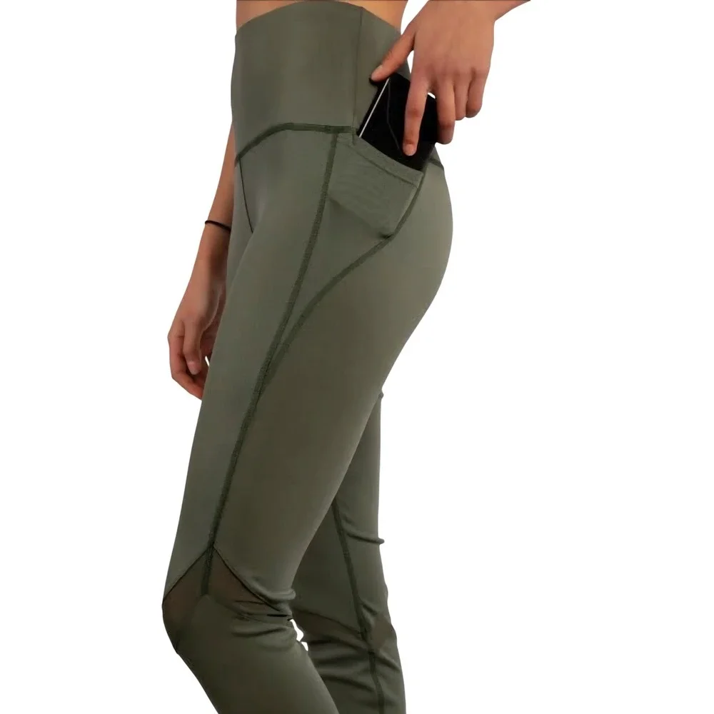 ALO Yoga | Tops | Alo Yoga Womens 2 Piece Activewear Set Olive Green ...